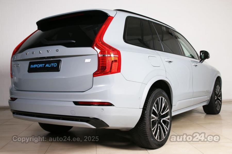 Pelēks Volvo XC90 2024 Tallina, ar dzinēja tilpumu 2.00 L un nobraukumu 13 tūkst. km par 72990 €, foto 6 vietnē AUTOMOTO.COM.LV