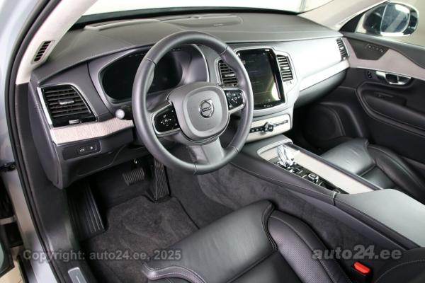 Pelēks Volvo XC90 2024 Tallina, ar dzinēja tilpumu 2.00 L un nobraukumu 13 tūkst. km par 72990 €, foto 8 vietnē AUTOMOTO.COM.LV