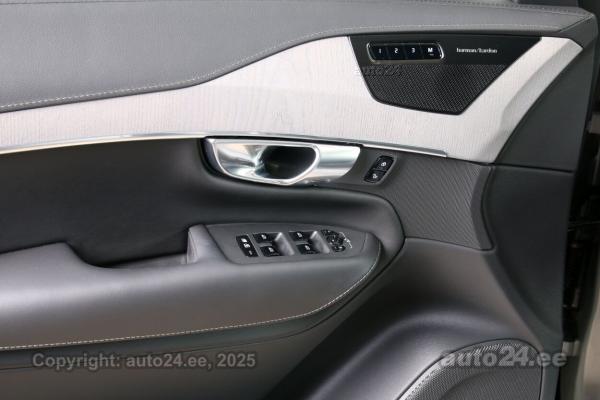 Pelēks Volvo XC90 2024 Tallina, ar dzinēja tilpumu 2.00 L un nobraukumu 13 tūkst. km par 72990 €, foto 11 vietnē AUTOMOTO.COM.LV
