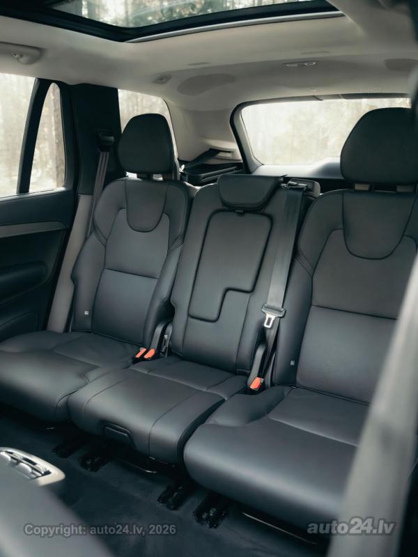 Grey Volvo XC90 2024 in Ogre, with an engine capacity of 1.97 L and mileage of 11 thousand km for 60500 €, photo 11 on AUTOMOTO.COM.LV