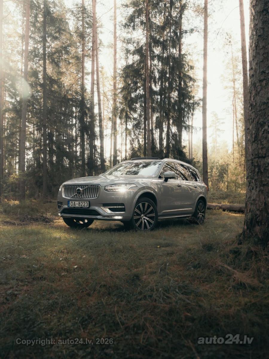 Pelēks Volvo XC90 2024 Ogre, ar dzinēja tilpumu 1.97 L un nobraukumu 11 tūkst. km par 60500 €, foto 19 vietnē AUTOMOTO.COM.LV