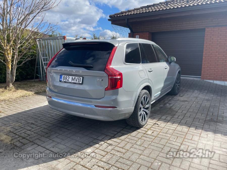 Pelēks Volvo XC90 2024 Tallina, ar dzinēja tilpumu 2.00 L un nobraukumu 16 tūkst. km par 75000 €, foto 3 vietnē AUTOMOTO.COM.LV