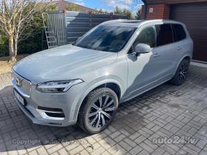 Pelēks Volvo XC90 2024 Tallina, ar dzinēja tilpumu 2.00 L un nobraukumu 16 tūkst. km par 75000 €, foto 5 vietnē AUTOMOTO.COM.LV