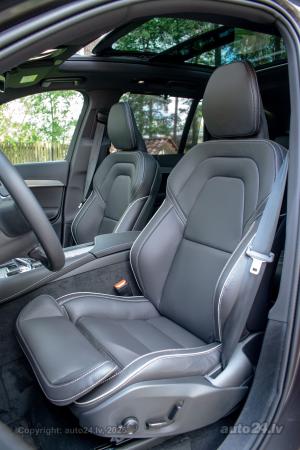 Pelēks Volvo XC90 2024 Tallina, ar dzinēja tilpumu 2.00 L un nobraukumu 8 tūkst. km par 72990 €, foto 11 vietnē AUTOMOTO.COM.LV