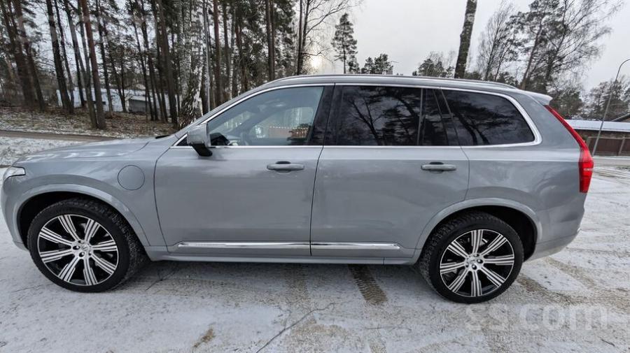Pelēks Volvo XC90 2024 Rīga, ar dzinēja tilpumu 2.00 L un nobraukumu 45 tūkst. km par 56800 €, foto 5 vietnē AUTOMOTO.COM.LV