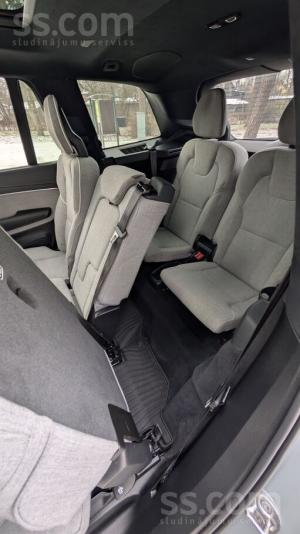 Pelēks Volvo XC90 2024 Rīga, ar dzinēja tilpumu 2.00 L un nobraukumu 45 tūkst. km par 56800 €, foto 10 vietnē AUTOMOTO.COM.LV