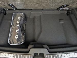 Pelēks Volvo XC90 2024 Rīga, ar dzinēja tilpumu 2.00 L un nobraukumu 45 tūkst. km par 56800 €, foto 18 vietnē AUTOMOTO.COM.LV