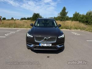 Pelēks Volvo XC90 2024 Tallina, ar dzinēja tilpumu 2.00 L un nobraukumu 45 tūkst. km par 62500 €, foto  vietnē AUTOMOTO.COM.LV