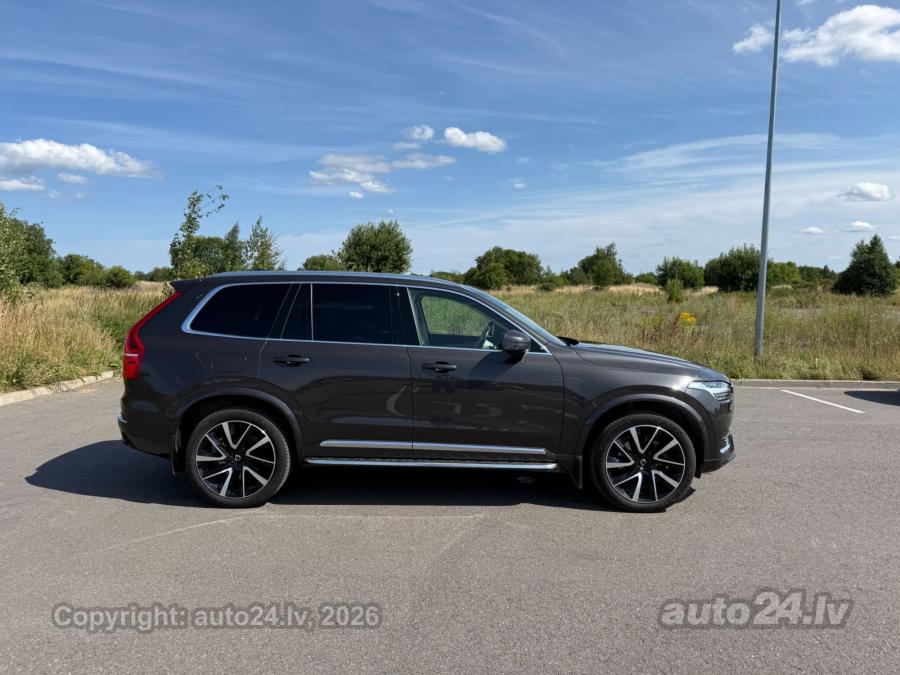 Pelēks Volvo XC90 2024 Tallina, ar dzinēja tilpumu 2.00 L un nobraukumu 45 tūkst. km par 62500 €, foto 4 vietnē AUTOMOTO.COM.LV