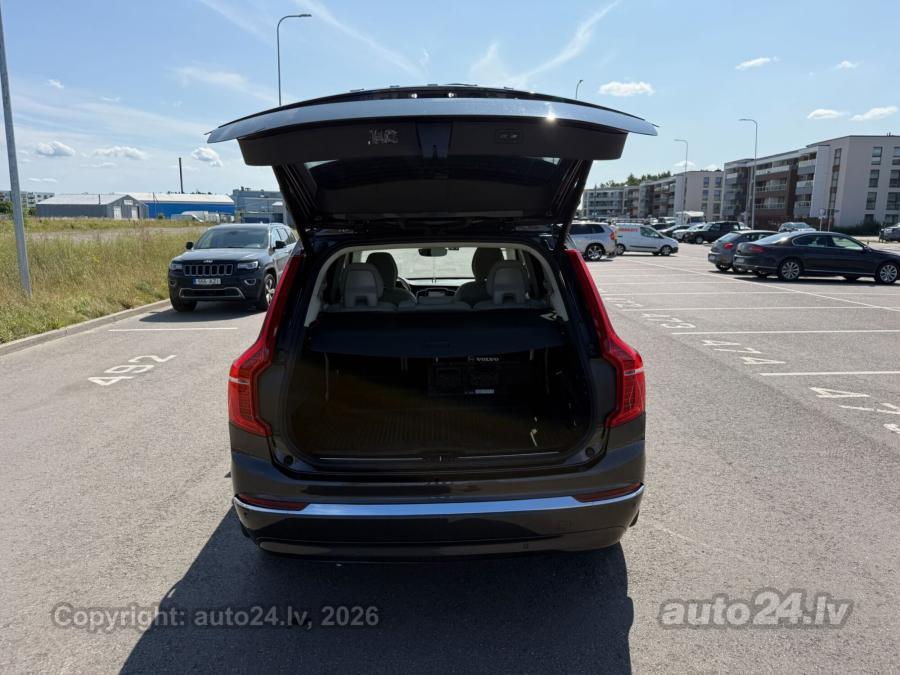 Pelēks Volvo XC90 2024 Tallina, ar dzinēja tilpumu 2.00 L un nobraukumu 45 tūkst. km par 62500 €, foto 9 vietnē AUTOMOTO.COM.LV