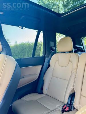 Grey Volvo XC90 2024 in Riga, with an engine capacity of 2.00 L and mileage of 18 thousand km for 59900 €, photo 5 on AUTOMOTO.COM.LV