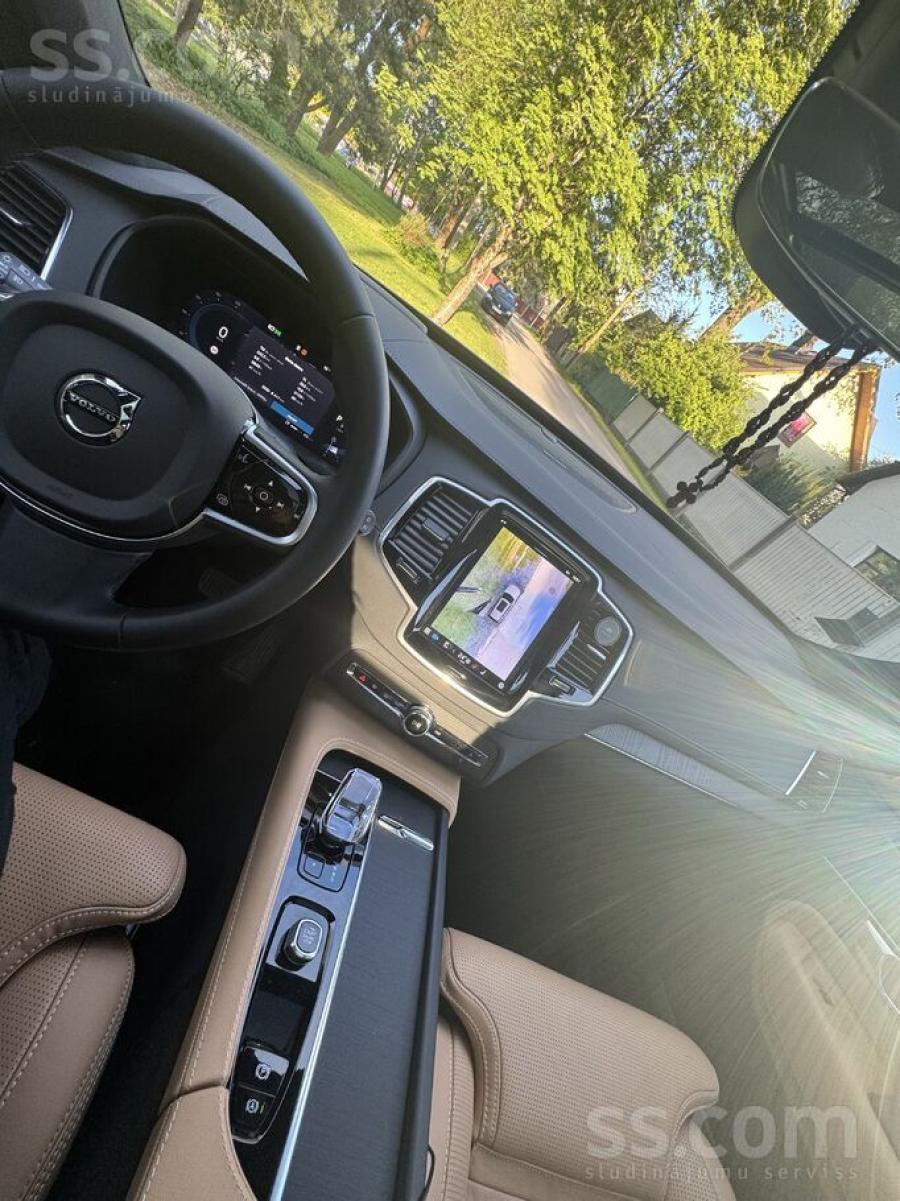 Grey Volvo XC90 2024 in Riga, with an engine capacity of 2.00 L and mileage of 18 thousand km for 59900 €, photo 14 on AUTOMOTO.COM.LV
