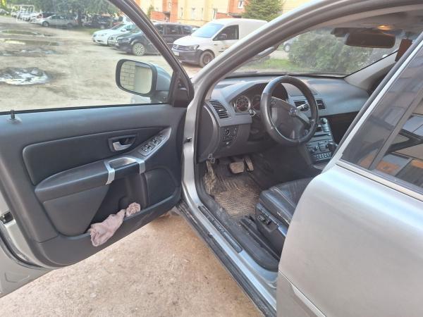 Pelēks Volvo XC90 2024 Kauņa, ar dzinēja tilpumu 3.20 L un nobraukumu 270 tūkst. km par 6250 €, foto 8 vietnē AUTOMOTO.COM.LV