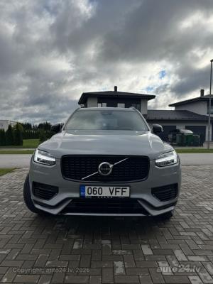 Grey Volvo XC90 2024 in Tartu, with an engine capacity of 2.00 L and mileage of 37 thousand km for 69900 €, photo 4 on AUTOMOTO.COM.LV