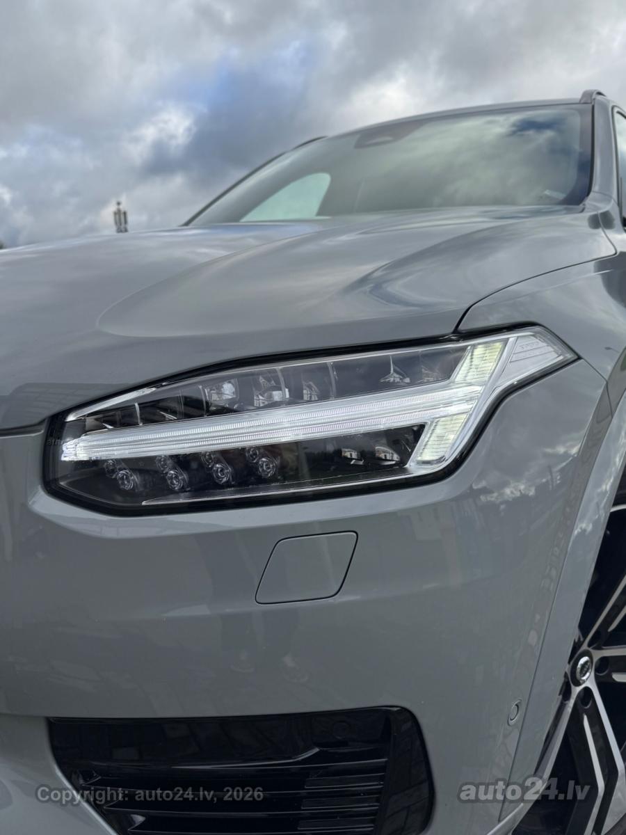 Grey Volvo XC90 2024 in Tartu, with an engine capacity of 2.00 L and mileage of 37 thousand km for 69900 €, photo 8 on AUTOMOTO.COM.LV