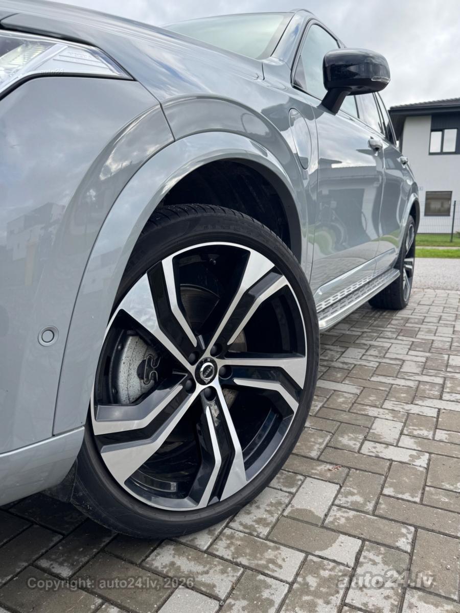 Grey Volvo XC90 2024 in Tartu, with an engine capacity of 2.00 L and mileage of 37 thousand km for 69900 €, photo 9 on AUTOMOTO.COM.LV