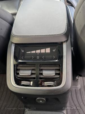 Grey Volvo XC90 2024 in Tartu, with an engine capacity of 2.00 L and mileage of 37 thousand km for 69900 €, photo 23 on AUTOMOTO.COM.LV