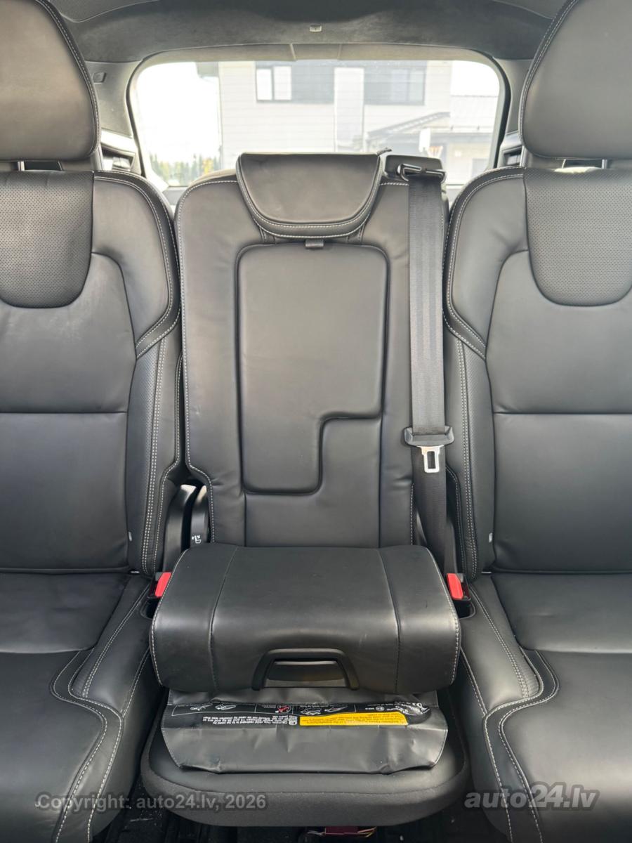 Grey Volvo XC90 2024 in Tartu, with an engine capacity of 2.00 L and mileage of 37 thousand km for 69900 €, photo 25 on AUTOMOTO.COM.LV