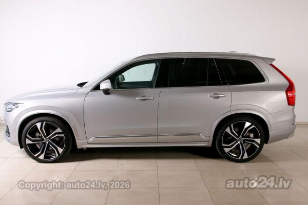Pelēks Volvo XC90 2024 Pērnava, ar dzinēja tilpumu 2.00 L un nobraukumu 45 tūkst. km par 59990 €, foto 4 vietnē AUTOMOTO.COM.LV