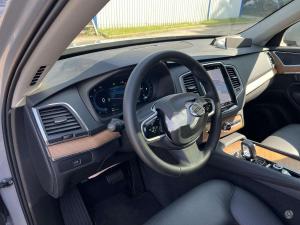 Pelēks Volvo XC90 2025 Kauņa, ar dzinēja tilpumu 1.97 L un nobraukumu 10 tūkst. km par 23900 €, foto 27 vietnē AUTOMOTO.COM.LV