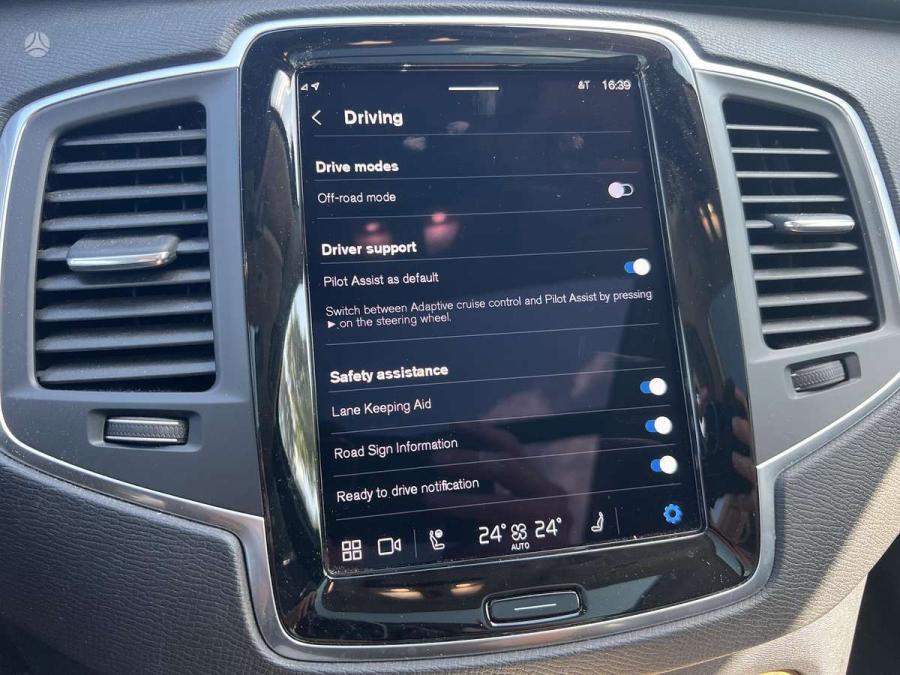 Pelēks Volvo XC90 2025 Kauņa, ar dzinēja tilpumu 1.97 L un nobraukumu 10 tūkst. km par 23900 €, foto 36 vietnē AUTOMOTO.COM.LV