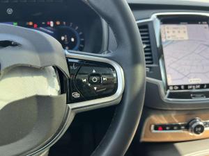 Pelēks Volvo XC90 2025 Kauņa, ar dzinēja tilpumu 1.97 L un nobraukumu 10 tūkst. km par 23900 €, foto 40 vietnē AUTOMOTO.COM.LV