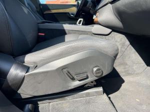 Pelēks Volvo XC90 2025 Kauņa, ar dzinēja tilpumu 1.97 L un nobraukumu 10 tūkst. km par 23900 €, foto 45 vietnē AUTOMOTO.COM.LV