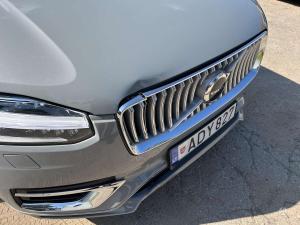 Pelēks Volvo XC90 2025 Kauņa, ar dzinēja tilpumu 1.97 L un nobraukumu 10 tūkst. km par 23900 €, foto 9 vietnē AUTOMOTO.COM.LV