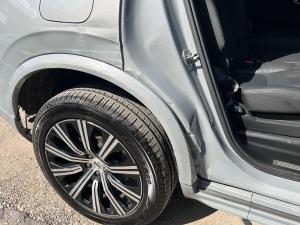 Pelēks Volvo XC90 2025 Kauņa, ar dzinēja tilpumu 1.97 L un nobraukumu 10 tūkst. km par 23900 €, foto 14 vietnē AUTOMOTO.COM.LV