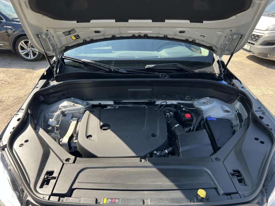 Pelēks Volvo XC90 2025 Kauņa, ar dzinēja tilpumu 1.97 L un nobraukumu 10 tūkst. km par 23900 €, foto 17 vietnē AUTOMOTO.COM.LV