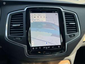 Pelēks Volvo XC90 2025 Kauņa, ar dzinēja tilpumu 1.97 L un nobraukumu 10 tūkst. km par 23900 €, foto 33 vietnē AUTOMOTO.COM.LV