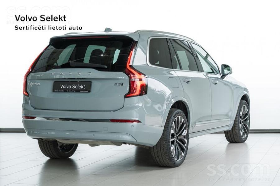 Pelēks Volvo XC90 2025 Rīga, ar dzinēja tilpumu 2.00 L un nobraukumu 36 tūkst. km par 59900 €, foto 3 vietnē AUTOMOTO.COM.LV