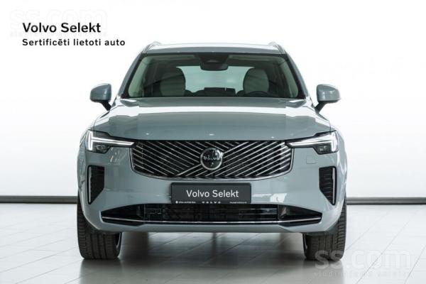 Pelēks Volvo XC90 2025 Rīga, ar dzinēja tilpumu 2.00 L un nobraukumu 36 tūkst. km par 59990 €, foto 3 vietnē AUTOMOTO.COM.LV