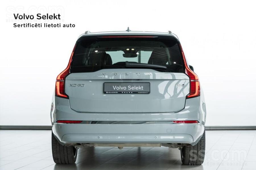 Pelēks Volvo XC90 2025 Rīga, ar dzinēja tilpumu 2.00 L un nobraukumu 36 tūkst. km par 59900 €, foto 5 vietnē AUTOMOTO.COM.LV