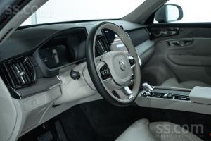 Pelēks Volvo XC90 2025 Rīga, ar dzinēja tilpumu 2.00 L un nobraukumu 36 tūkst. km par 59900 €, foto 6 vietnē AUTOMOTO.COM.LV