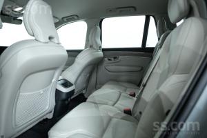 Pelēks Volvo XC90 2025 Rīga, ar dzinēja tilpumu 2.00 L un nobraukumu 36 tūkst. km par 59900 €, foto 9 vietnē AUTOMOTO.COM.LV