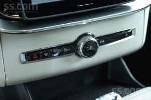 Pelēks Volvo XC90 2025 Rīga, ar dzinēja tilpumu 2.00 L un nobraukumu 36 tūkst. km par 59900 €, foto 18 vietnē AUTOMOTO.COM.LV