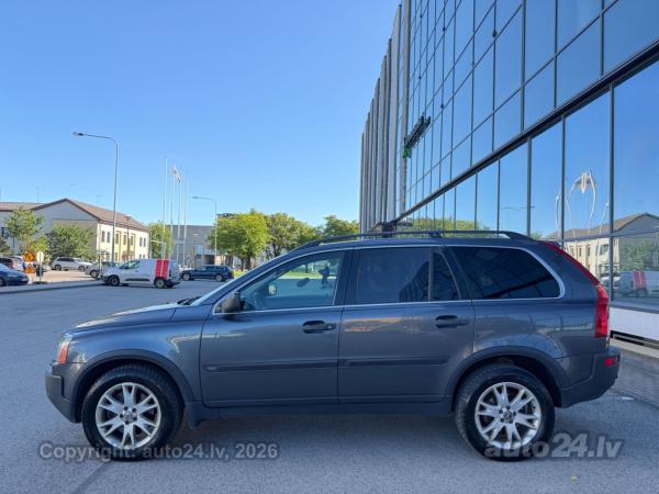 Pelēks Volvo XC90 2005 Tallina, ar dzinēja tilpumu 2.40 L un nobraukumu 387 tūkst. km par 3799 €, foto 7 vietnē AUTOMOTO.COM.LV