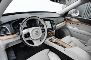 Серый Вольво ХС90 2020 в Рига, объемом двигателя 2.00 л и пробегом 260 тыс. км за 23850 €, фото 34 на AUTOMOTO.COM.LV