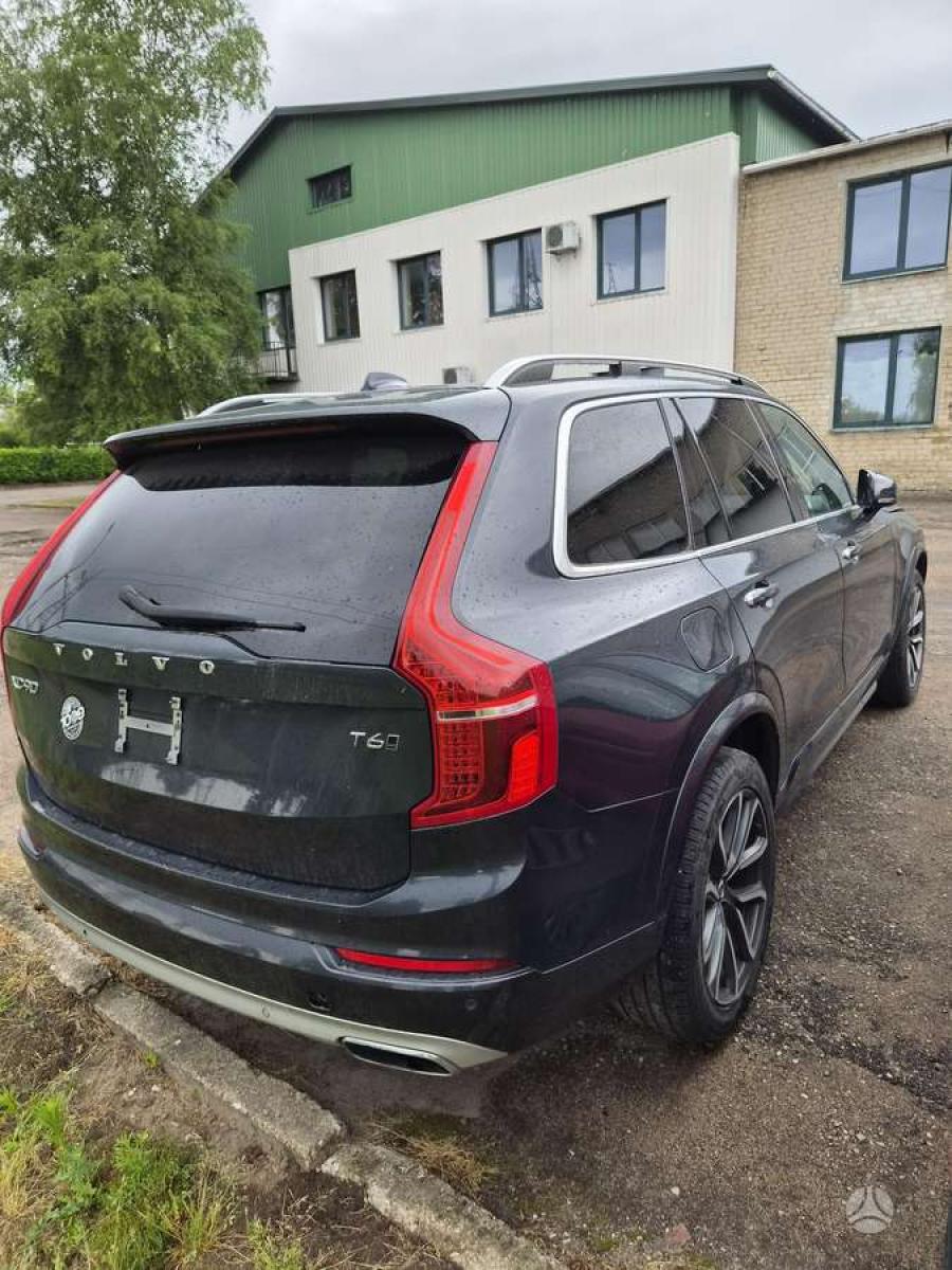 Grey Volvo XC90 2016 in Kelme, with an engine capacity of 2.00 L and mileage of 200 thousand km for 11500 €, photo 5 on AUTOMOTO.COM.LV