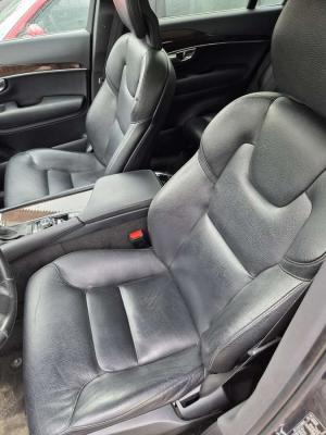 Grey Volvo XC90 2016 in Kelme, with an engine capacity of 2.00 L and mileage of 200 thousand km for 11500 €, photo 7 on AUTOMOTO.COM.LV