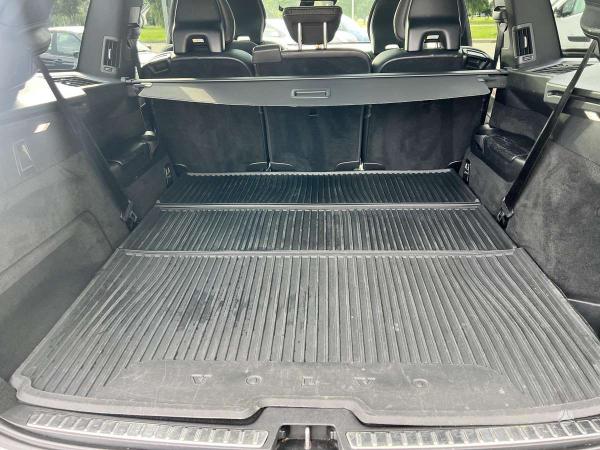 Pelēks Volvo XC90 2018 Klaipėda, ar dzinēja tilpumu 1.97 L un nobraukumu 181 tūkst. km par 23900 €, foto 6 vietnē AUTOMOTO.COM.LV
