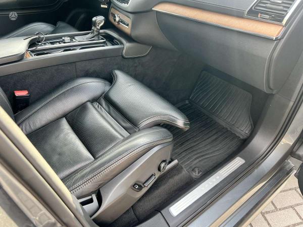 Pelēks Volvo XC90 2018 Klaipėda, ar dzinēja tilpumu 1.97 L un nobraukumu 181 tūkst. km par 23900 €, foto 9 vietnē AUTOMOTO.COM.LV