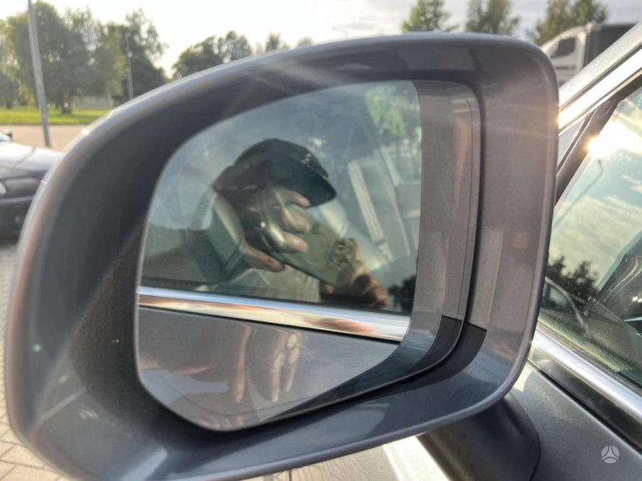 Pelēks Volvo XC90 2018 Klaipėda, ar dzinēja tilpumu 1.97 L un nobraukumu 181 tūkst. km par 23900 €, foto 18 vietnē AUTOMOTO.COM.LV