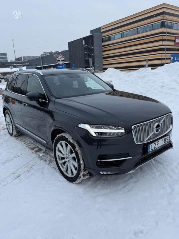 Grey Volvo XC90 2019 in Vilnius, with an engine capacity of 1.97 L and mileage of 111 thousand km for 31300 €, photo 1 on AUTOMOTO.COM.LV