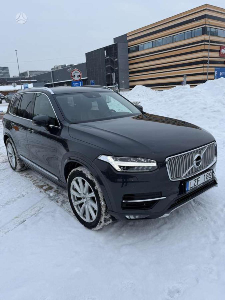 Grey Volvo XC90 2019 in Vilnius, with an engine capacity of 1.97 L and mileage of 111 thousand km for 31300 €, photo 1 on AUTOMOTO.COM.LV