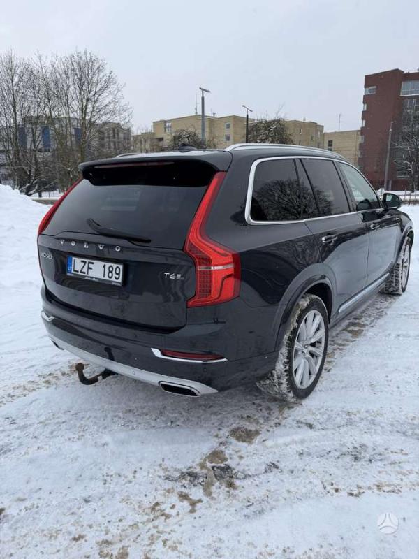 Pelēks Volvo XC90 2019 Viļņa, ar dzinēja tilpumu 1.97 L un nobraukumu 111 tūkst. km par 31300 €, foto 3 vietnē AUTOMOTO.COM.LV