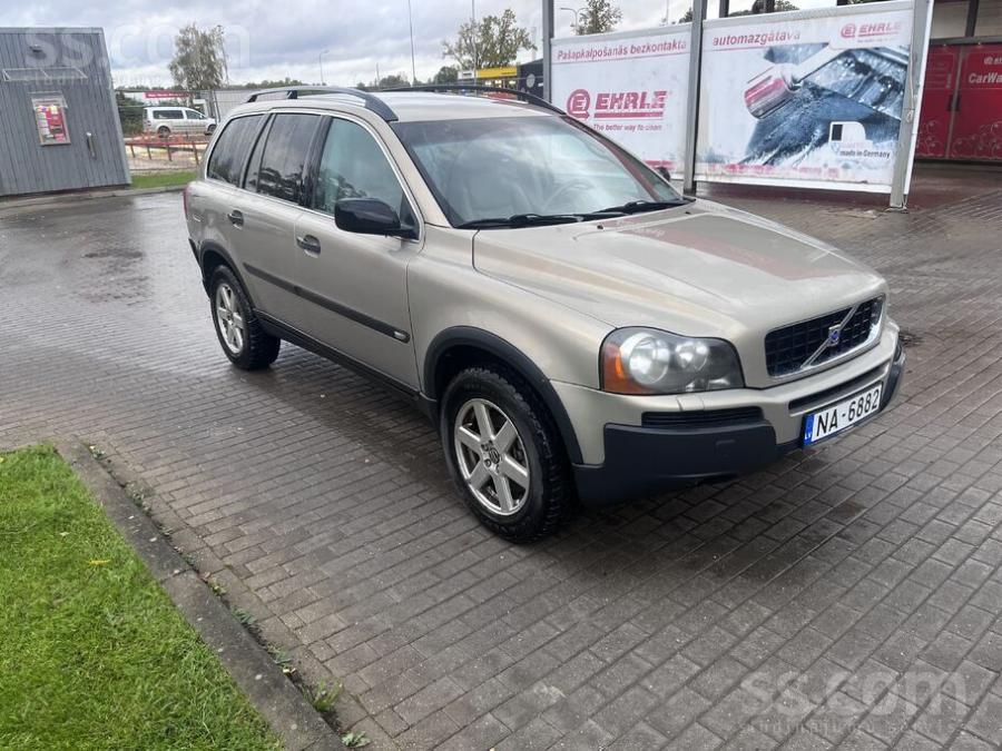 Pelēks Volvo XC90 2004 Valmiera, ar dzinēja tilpumu 2.50 L un nobraukumu 295 tūkst. km par 1800 €, foto 5 vietnē AUTOMOTO.COM.LV
