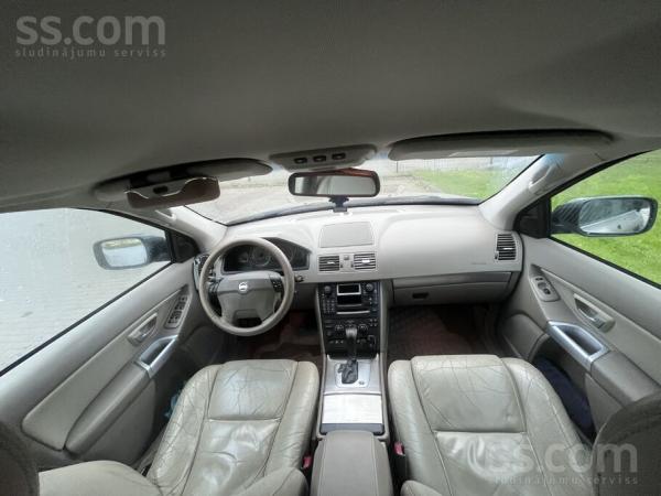 Volvo XC90 2004 Valmiera vietnē Pelēks Volvo XC90 2004 Valmiera, ar dzinēja tilpumu 2.50 L un nobraukumu 295 tūkst. km par 1800 €, foto 9 vietnē AUTOMOTO.COM.LV