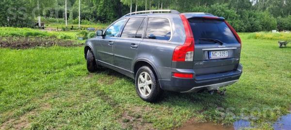 Pelēks Volvo XC90 2006 Cēsis, ar dzinēja tilpumu 2.40 L un nobraukumu 410 tūkst. km par 3500 €, foto 2 vietnē AUTOMOTO.COM.LV